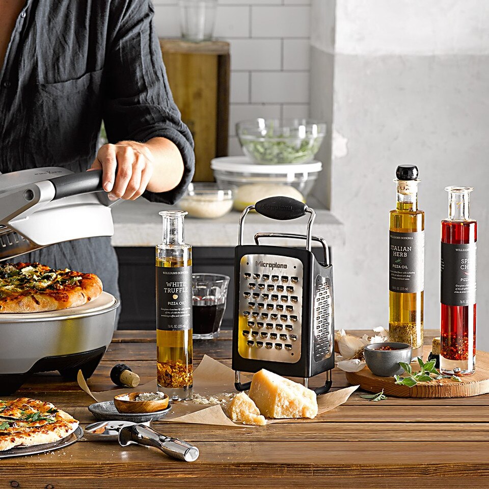 Spicy Chile Pizza Oil | Williams Sonoma Australia