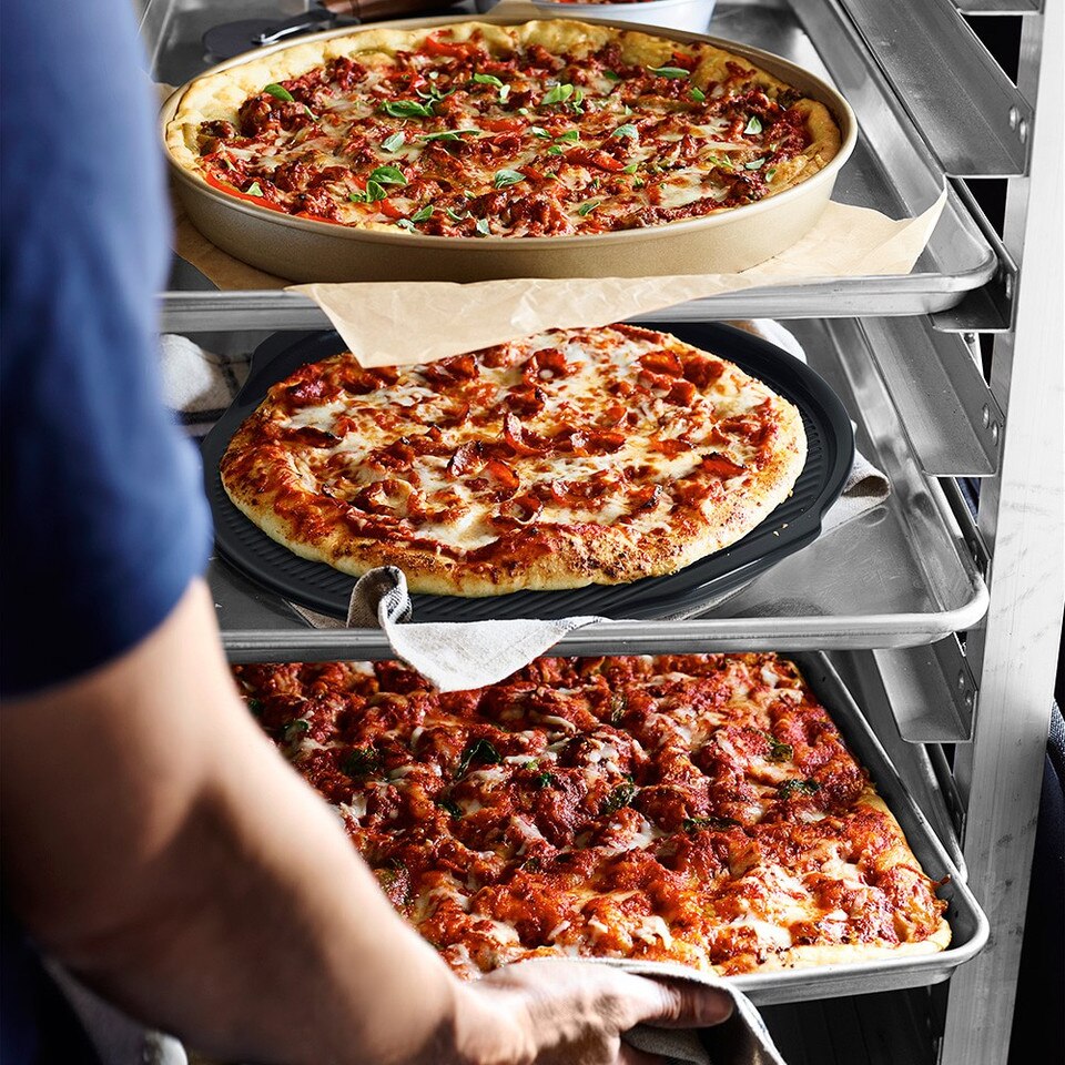 Emile Henry French Ceramic Pizza Stone | Williams Sonoma AU