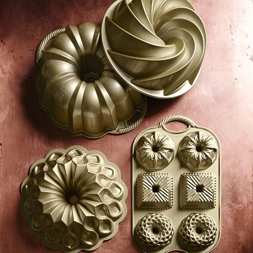 Nordic Ware Heritage Bundt® Pan | Williams Sonoma AU