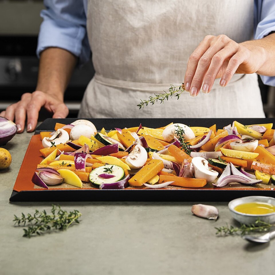 Silpat Non-Stick Silicone Baking Mat - Williams Sonoma Australia