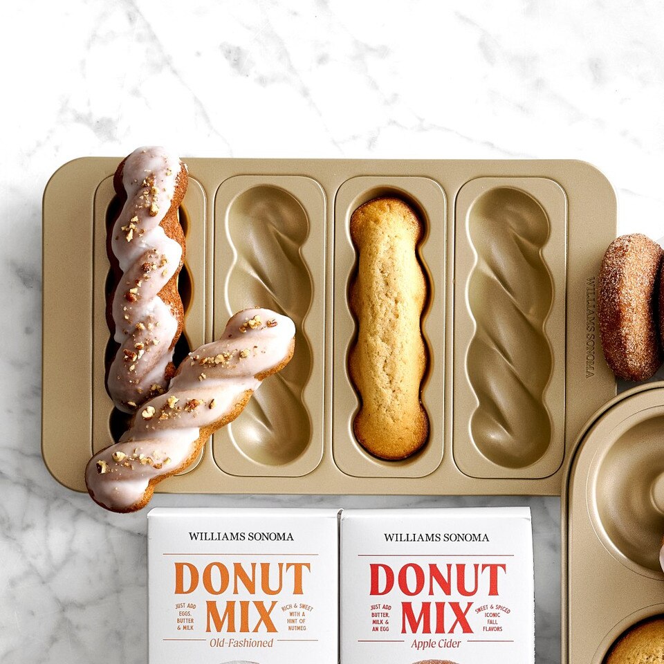 Williams Sonoma Non-Stick French Twist Doughnut Pan | Williams Sonoma ...