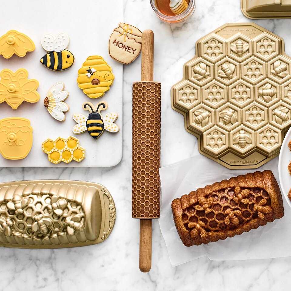 Williams Sonoma Bee Floral Impression Cookie Cutter Set - Williams ...